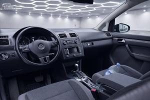 Volkswagen Touran 2011 Kauņa, ar dzinēja tilpumu 2.00 L un nobraukumu 368 tūkst. km par 4890 €, foto 6 vietnē AUTOMOTO.COM.LV
