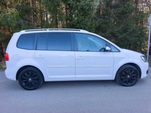 Volkswagen Touran 2011 Druskininkai, ar dzinēja tilpumu 2.00 L un nobraukumu 271 tūkst. km par 6599 €, foto 4 vietnē AUTOMOTO.COM.LV