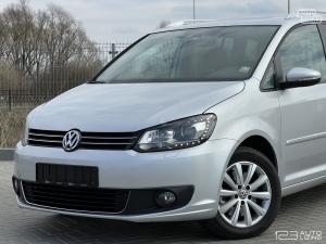 Volkswagen Touran 2011 in Taurage, with an engine capacity of 2.00 L and mileage of 300 thousand km for 6700 €, photo 3 on AUTOMOTO.COM.LV