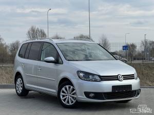 Volkswagen Touran 2011 in Taurage, with an engine capacity of 2.00 L and mileage of 300 thousand km for 6700 €, photo 7 on AUTOMOTO.COM.LV