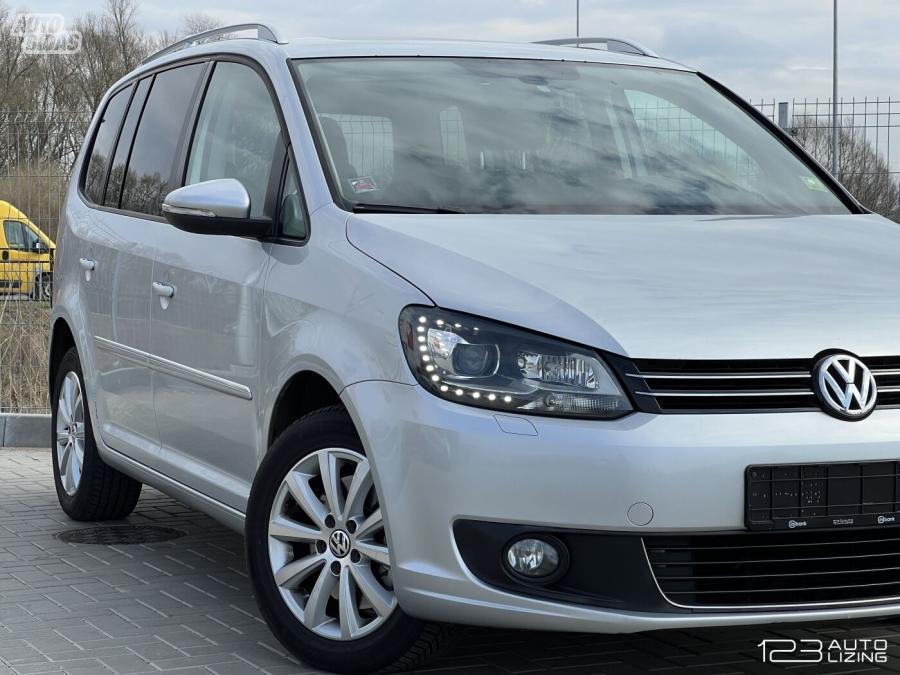 Volkswagen Touran 2011 in Taurage, with an engine capacity of 2.00 L and mileage of 300 thousand km for 6700 €, photo 8 on AUTOMOTO.COM.LV