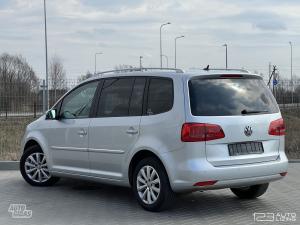 Volkswagen Touran 2011 in Taurage, with an engine capacity of 2.00 L and mileage of 300 thousand km for 6700 €, photo 9 on AUTOMOTO.COM.LV