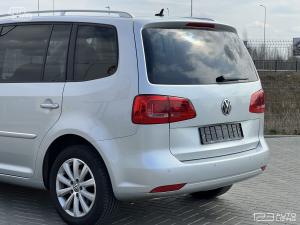 Volkswagen Touran 2011 in Taurage, with an engine capacity of 2.00 L and mileage of 300 thousand km for 6700 €, photo 10 on AUTOMOTO.COM.LV