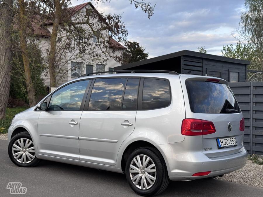 Volkswagen Touran 2011 Kauņa, ar dzinēja tilpumu 1.60 L un nobraukumu 350 tūkst. km par 3590 €, foto 3 vietnē AUTOMOTO.COM.LV