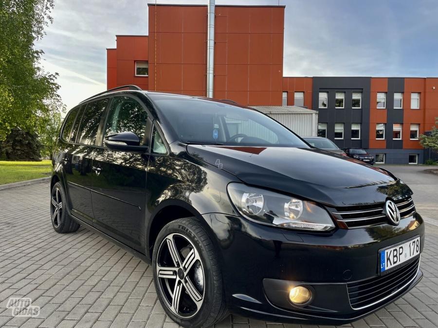 Volkswagen Touran 2011 Kauņa, ar dzinēja tilpumu 1.60 L un nobraukumu 351 tūkst. km par 4600 €, foto 12 vietnē AUTOMOTO.COM.LV