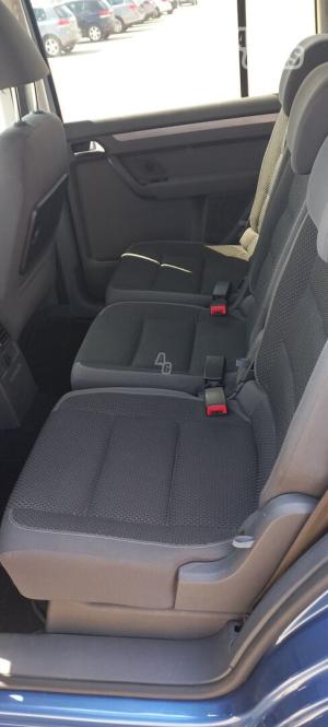 Volkswagen Touran 2011 Marijampole, ar dzinēja tilpumu 1.40 L un nobraukumu 214 tūkst. km par 4700 €, foto 13 vietnē AUTOMOTO.COM.LV