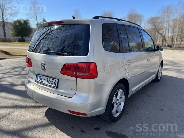 Volkswagen Touran 2011 Rēzekne, ar dzinēja tilpumu 1.60 L un nobraukumu 268 tūkst. km par 5750 €, foto 8 vietnē AUTOMOTO.COM.LV