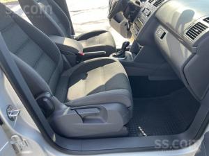 Volkswagen Touran 2011 Rēzekne, ar dzinēja tilpumu 1.60 L un nobraukumu 268 tūkst. km par 5750 €, foto 11 vietnē AUTOMOTO.COM.LV
