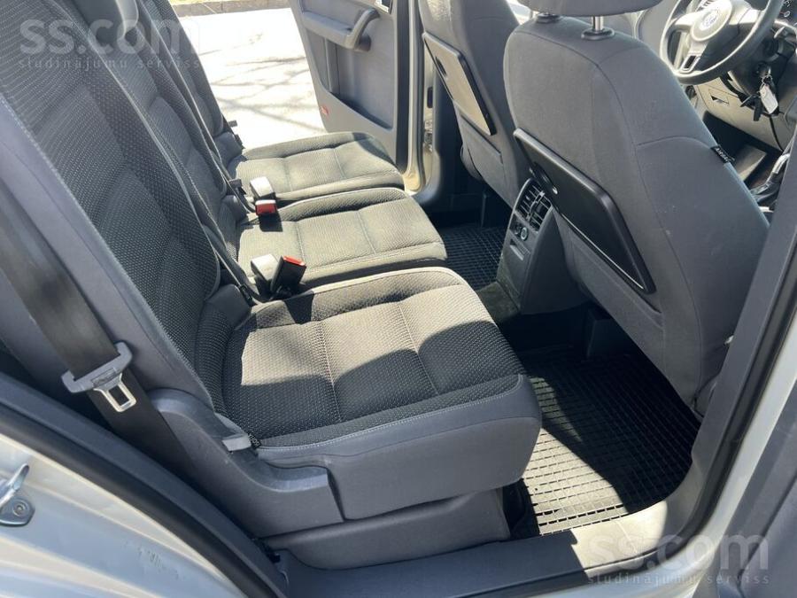 Volkswagen Touran 2011 Rēzekne, ar dzinēja tilpumu 1.60 L un nobraukumu 268 tūkst. km par 5750 €, foto 13 vietnē AUTOMOTO.COM.LV
