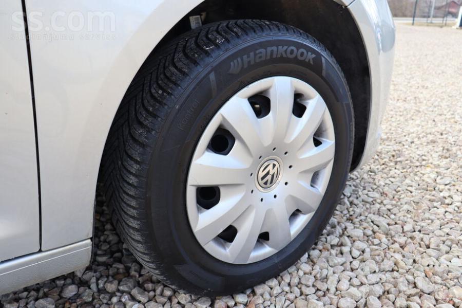Volkswagen Touran 2011 Rīga, ar dzinēja tilpumu 1.40 L un nobraukumu 0 tūkst. km par 6390 €, foto 8 vietnē AUTOMOTO.COM.LV