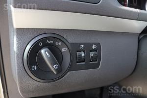 Volkswagen Touran 2011 Rīga, ar dzinēja tilpumu 1.40 L un nobraukumu 0 tūkst. km par 6390 €, foto 16 vietnē AUTOMOTO.COM.LV