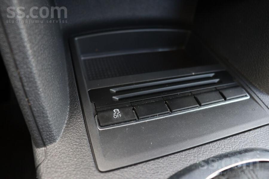 Volkswagen Touran 2011 Rīga, ar dzinēja tilpumu 1.40 L un nobraukumu 0 tūkst. km par 6390 €, foto 21 vietnē AUTOMOTO.COM.LV