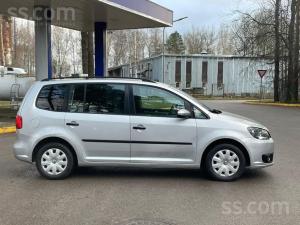 Volkswagen Touran 2011 Rīga, ar dzinēja tilpumu 1.60 L un nobraukumu 0 tūkst. km par 4799 €, foto 7 vietnē AUTOMOTO.COM.LV