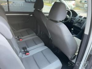 Volkswagen Touran 2011 Rīga, ar dzinēja tilpumu 1.60 L un nobraukumu 0 tūkst. km par 4799 €, foto 19 vietnē AUTOMOTO.COM.LV