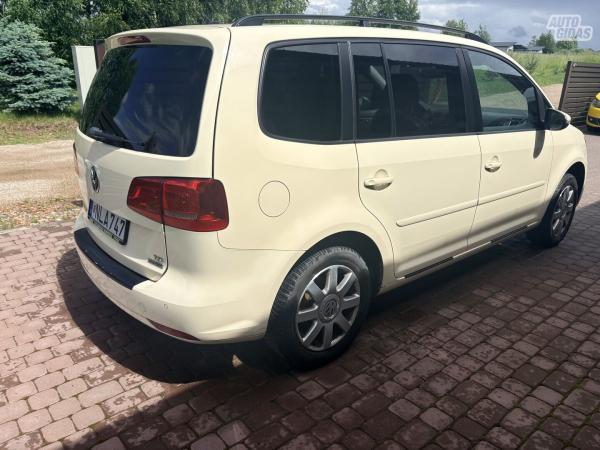 Volkswagen Touran 2011 Viļņa, ar dzinēja tilpumu 1.40 L un nobraukumu 270 tūkst. km par 4650 €, foto 3 vietnē AUTOMOTO.COM.LV