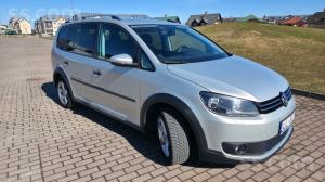 Фольксваген Туран 2011 в Рига, объемом двигателя 2.00 л и пробегом 326 тыс. км за 4000 €, фото 8 на AUTOMOTO.COM.LV