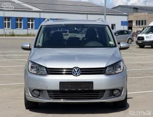 Volkswagen Touran 2011 in Taurage, with an engine capacity of 2.00 L and mileage of 300 thousand km for 6300 €, photo 6 on AUTOMOTO.COM.LV