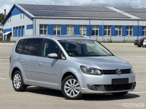 Volkswagen Touran 2011 in Taurage, with an engine capacity of 2.00 L and mileage of 300 thousand km for 6300 €, photo 7 on AUTOMOTO.COM.LV