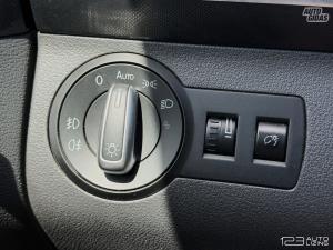 Volkswagen Touran 2011 in Taurage, with an engine capacity of 2.00 L and mileage of 300 thousand km for 6300 €, photo 23 on AUTOMOTO.COM.LV