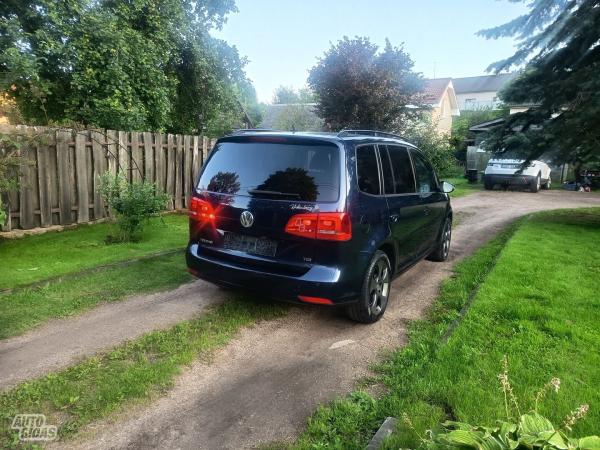Volkswagen Touran 2011 Viļņa, ar dzinēja tilpumu 1.60 L un nobraukumu 200 tūkst. km par 4700 €, foto 6 vietnē AUTOMOTO.COM.LV