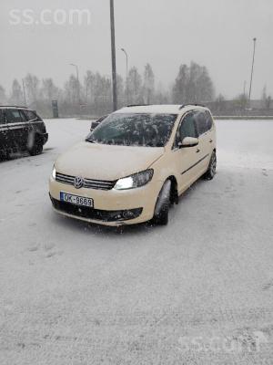 Volkswagen Touran 2011 Tukums, ar dzinēja tilpumu 1.60 L un nobraukumu 470 tūkst. km par 1900 €, foto 4 vietnē AUTOMOTO.COM.LV