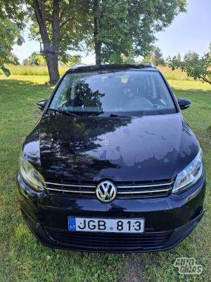 Volkswagen Touran 2011 Širvintos, ar dzinēja tilpumu 1.40 L un nobraukumu 300 tūkst. km par 1400 €, foto  vietnē AUTOMOTO.COM.LV