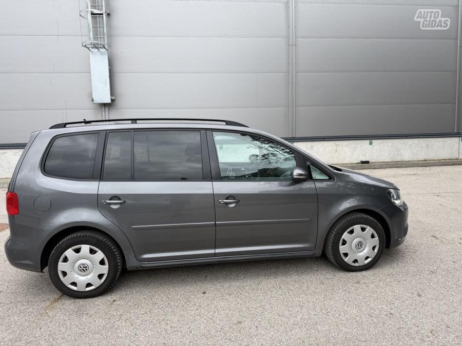 Volkswagen Touran 2011 Kauņa, ar dzinēja tilpumu 2.00 L un nobraukumu 285 tūkst. km par 2950 €, foto 7 vietnē AUTOMOTO.COM.LV