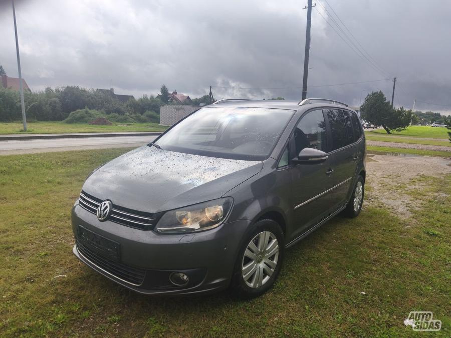 Volkswagen Touran 2011 Jurbarkas, ar dzinēja tilpumu 2.00 L un nobraukumu 271 tūkst. km par 5200 €, foto 1 vietnē AUTOMOTO.COM.LV