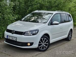 Volkswagen Touran 2012 in Riga, with an engine capacity of 1.60 L and mileage of 237 thousand km for 6890 €, photo 4 on AUTOMOTO.COM.LV