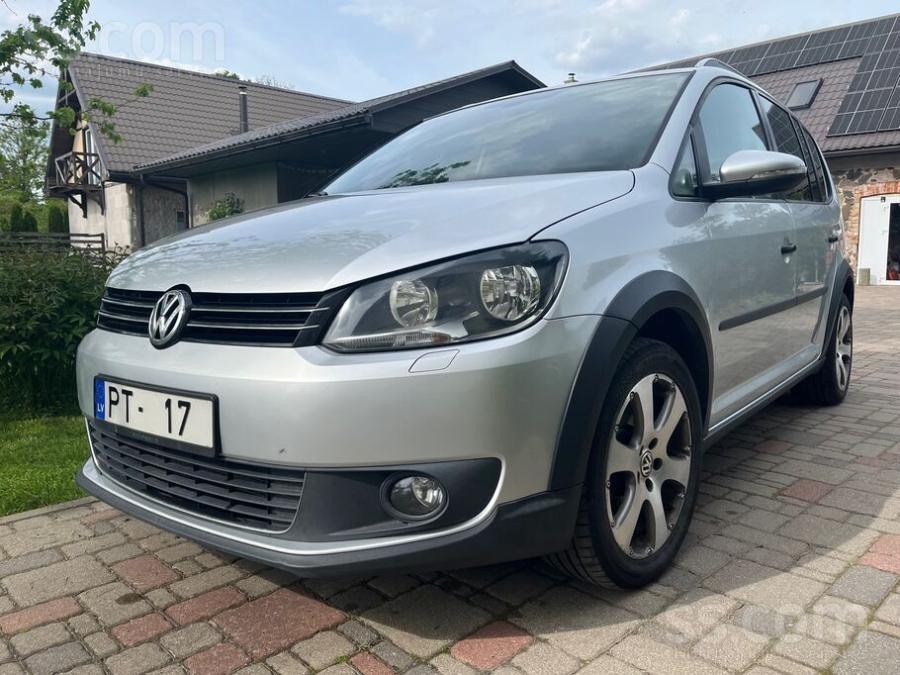 Volkswagen Touran 2012 Ogre, ar dzinēja tilpumu 2.00 L un nobraukumu 376 tūkst. km par 5300 €, foto 3 vietnē AUTOMOTO.COM.LV