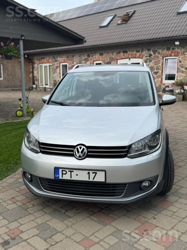 Volkswagen Touran 2012 Ogre, ar dzinēja tilpumu 2.00 L un nobraukumu 376 tūkst. km par 5300 €, foto 10 vietnē AUTOMOTO.COM.LV