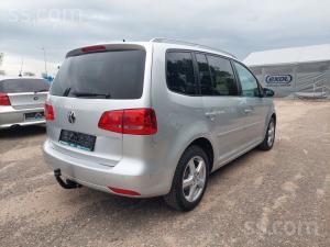 Volkswagen Touran 2012 Cēsis, ar dzinēja tilpumu 1.60 L un nobraukumu 234 tūkst. km par 6750 €, foto 3 vietnē AUTOMOTO.COM.LV