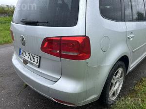 Volkswagen Touran 2012 in Riga, with an engine capacity of 1.60 L and mileage of 340 thousand km for 3650 €, photo 3 on AUTOMOTO.COM.LV
