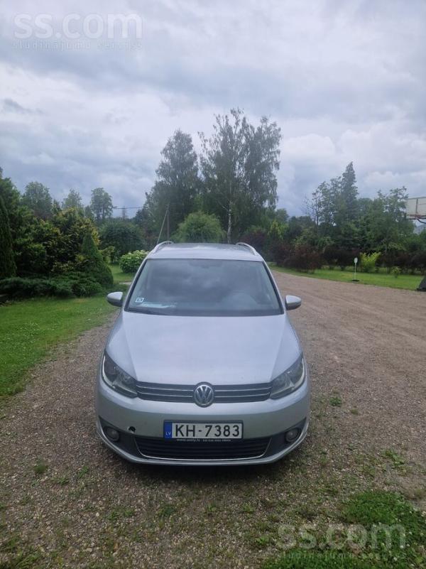 Volkswagen Touran 2012 Ogre, ar dzinēja tilpumu 2.00 L un nobraukumu 468 tūkst. km par 2695 €, foto 6 vietnē AUTOMOTO.COM.LV