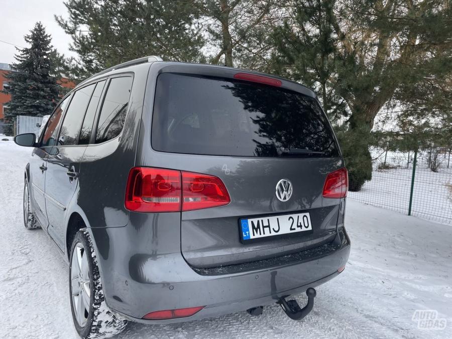 Volkswagen Touran 2012 in Kaunas, with an engine capacity of 2.00 L and mileage of 287 thousand km for 6500 €, photo 11 on AUTOMOTO.COM.LV