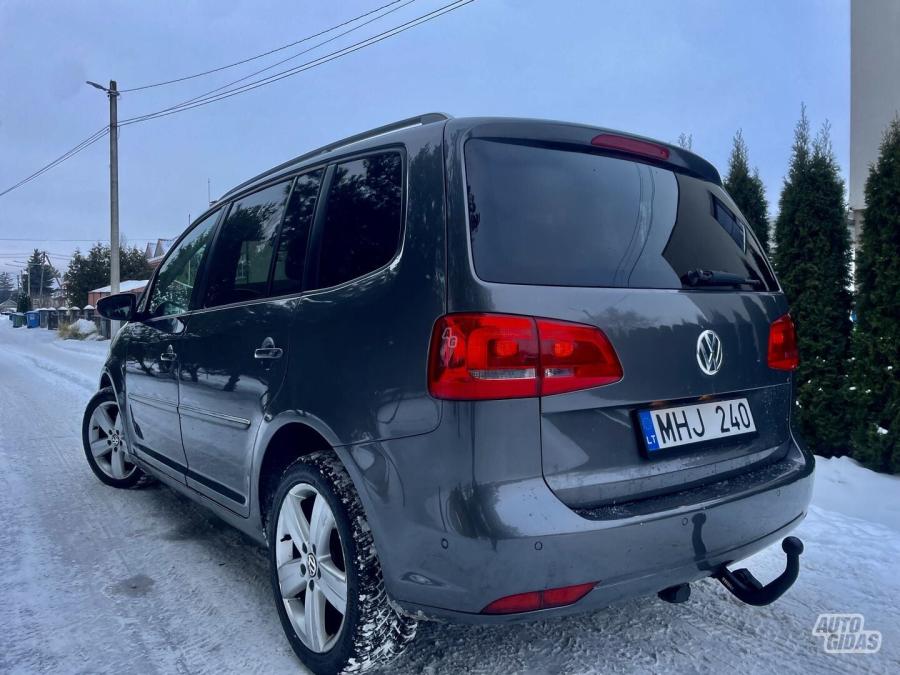 Volkswagen Touran 2012 in Kaunas, with an engine capacity of 2.00 L and mileage of 287 thousand km for 6500 €, photo 17 on AUTOMOTO.COM.LV