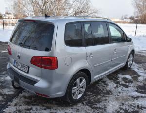Volkswagen Touran 2012 Jelgava, ar dzinēja tilpumu 2.00 L un nobraukumu 283 tūkst. km par 5760 €, foto 4 vietnē AUTOMOTO.COM.LV