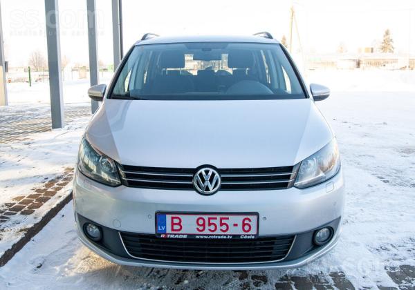 Volkswagen Touran 2012 Cēsis, ar dzinēja tilpumu 1.60 L un nobraukumu 263 tūkst. km par 6750 €, foto 1 vietnē AUTOMOTO.COM.LV