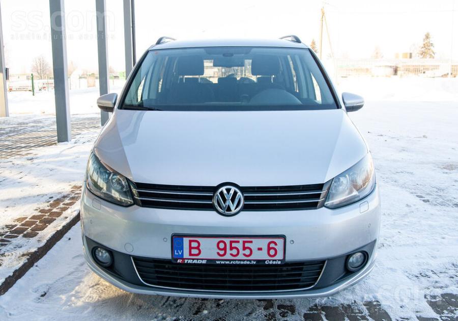 Volkswagen Touran 2012 Cēsis, ar dzinēja tilpumu 1.60 L un nobraukumu 263 tūkst. km par 6750 €, foto 1 vietnē AUTOMOTO.COM.LV