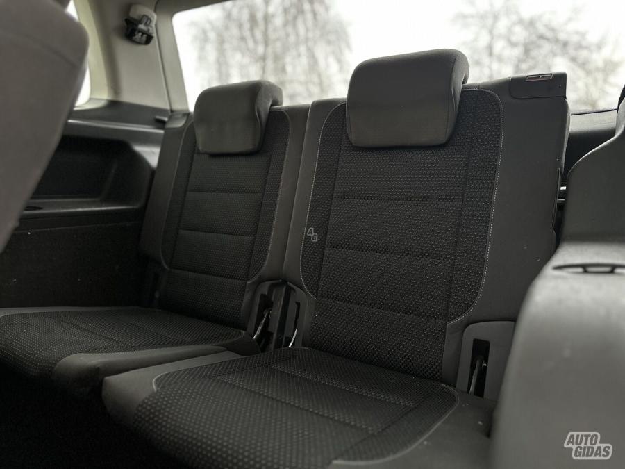 Volkswagen Touran 2012 Kauņa, ar dzinēja tilpumu 1.60 L un nobraukumu 362 tūkst. km par 5500 €, foto 15 vietnē AUTOMOTO.COM.LV