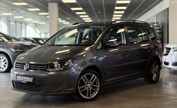 Volkswagen Touran 2012 in Klaipeda, with an engine capacity of 1.60 L and mileage of 198 thousand km for 6950 €, photo 1 on AUTOMOTO.COM.LV