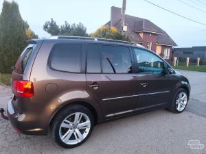 Volkswagen Touran 2012 in Mazeikiai, with an engine capacity of 1.60 L and mileage of 237 thousand km for 6500 €, photo 11 on AUTOMOTO.COM.LV