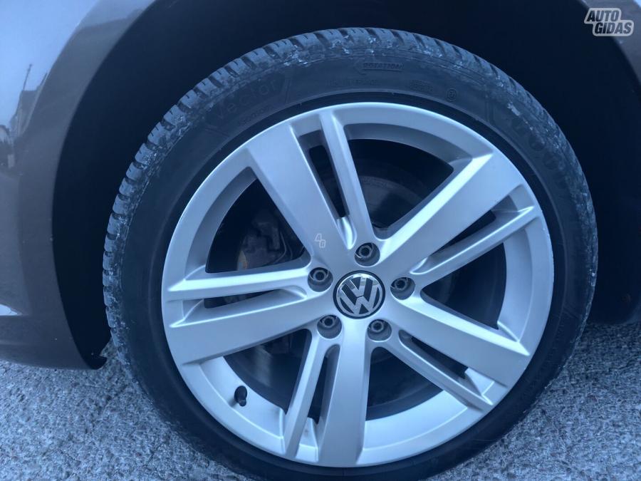 Volkswagen Touran 2012 in Mazeikiai, with an engine capacity of 1.60 L and mileage of 237 thousand km for 6500 €, photo 26 on AUTOMOTO.COM.LV