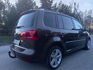 Volkswagen Touran 2012 in Mazeikiai, with an engine capacity of 1.60 L and mileage of 237 thousand km for 6500 €, photo 28 on AUTOMOTO.COM.LV