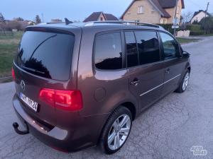 Volkswagen Touran 2012 in Mazeikiai, with an engine capacity of 1.60 L and mileage of 237 thousand km for 6500 €, photo 30 on AUTOMOTO.COM.LV