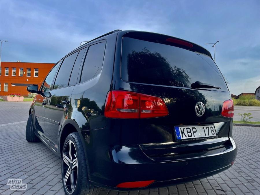 Volkswagen Touran 2012 Kauņa, ar dzinēja tilpumu 1.60 L un nobraukumu 354 tūkst. km par 4750 €, foto 5 vietnē AUTOMOTO.COM.LV