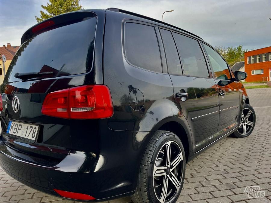 Volkswagen Touran 2012 Kauņa, ar dzinēja tilpumu 1.60 L un nobraukumu 354 tūkst. km par 4750 €, foto 7 vietnē AUTOMOTO.COM.LV