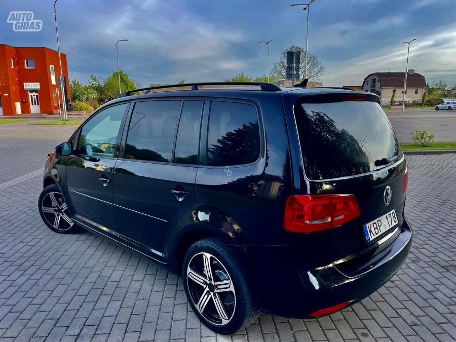 Volkswagen Touran 2012 Kauņa, ar dzinēja tilpumu 1.60 L un nobraukumu 354 tūkst. km par 4750 €, foto 17 vietnē AUTOMOTO.COM.LV