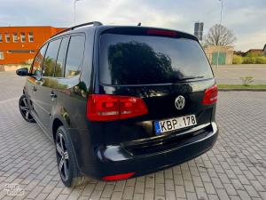 Volkswagen Touran 2012 Kauņa, ar dzinēja tilpumu 1.60 L un nobraukumu 354 tūkst. km par 4750 €, foto 31 vietnē AUTOMOTO.COM.LV