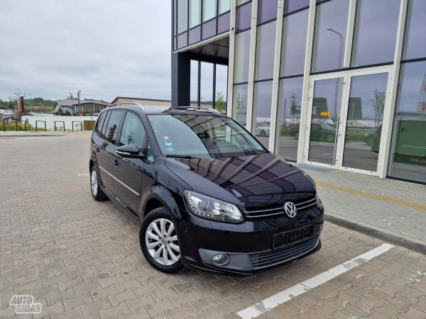 Volkswagen Touran 2012 in Vilnius, with an engine capacity of 1.60 L and mileage of 185 thousand km for 6890 €, photo 1 on AUTOMOTO.COM.LV